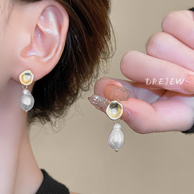 DREJEW 925 silver needle irregular oval pearl earrings French style light luxury high-end ...