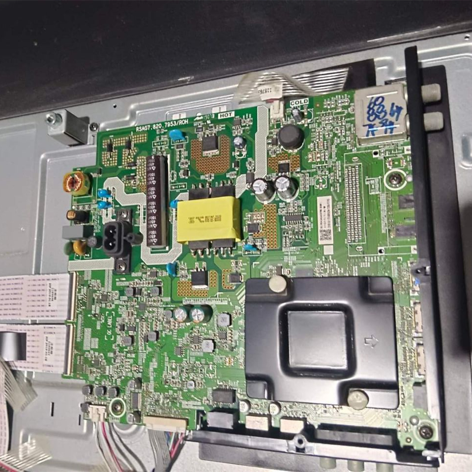 Brand new and original Hisense DEVANT LCD TV 43LTV900 43A5600 ...