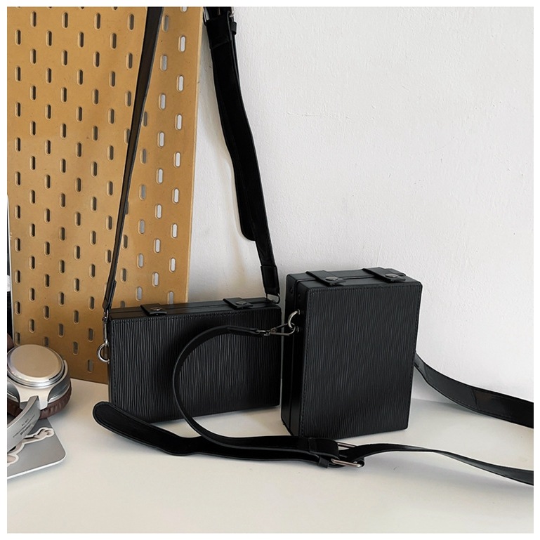 Super Fashion New Arrival Box Bag Small Shoulder Bag Unisex Couple Bag ...
