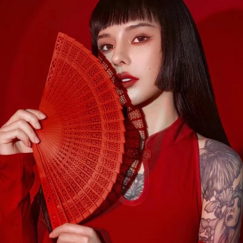 QHS-Folding Fan Bride Wedding Fan Hollow Classical Fan Photo Show Fan ...