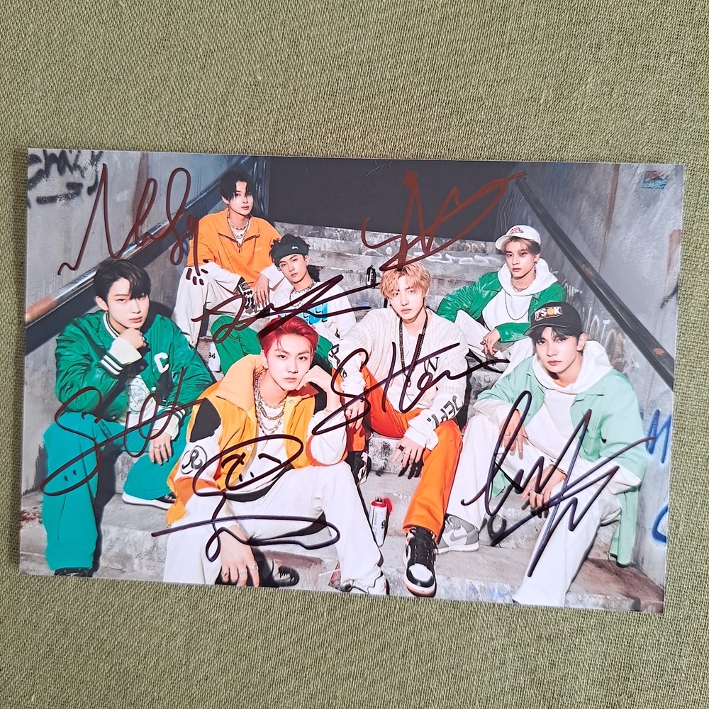 signed enhypen ENHYPEN JAPAN 1st ALBUM autograph group photos 6 inches ...
