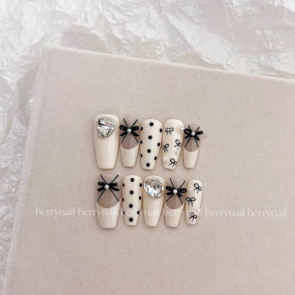 Fake Nail Stickers Handmade Wear Nails Gentle Autumn Winter Atmosphere ...
