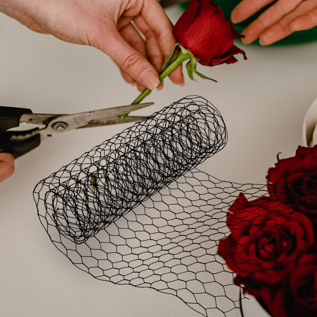 zhiymais Flower Arrangement Chicken Wire Mesh Poultry Fence Arranger ...