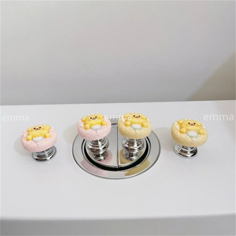 Butter Cartoon Bear Toilet Press Long Nail Auxiliary Paste Button ...