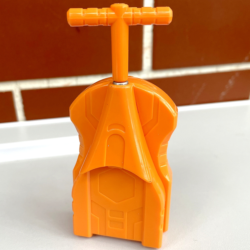 HASBRO beyblade BB17 Metal Fusion Orange Beyblade String Launcher ...