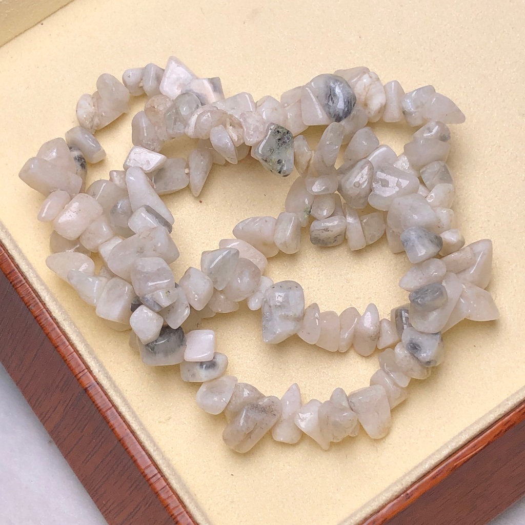 Dreamy White Moonstone Chips Bracelet | Shopee Philippines