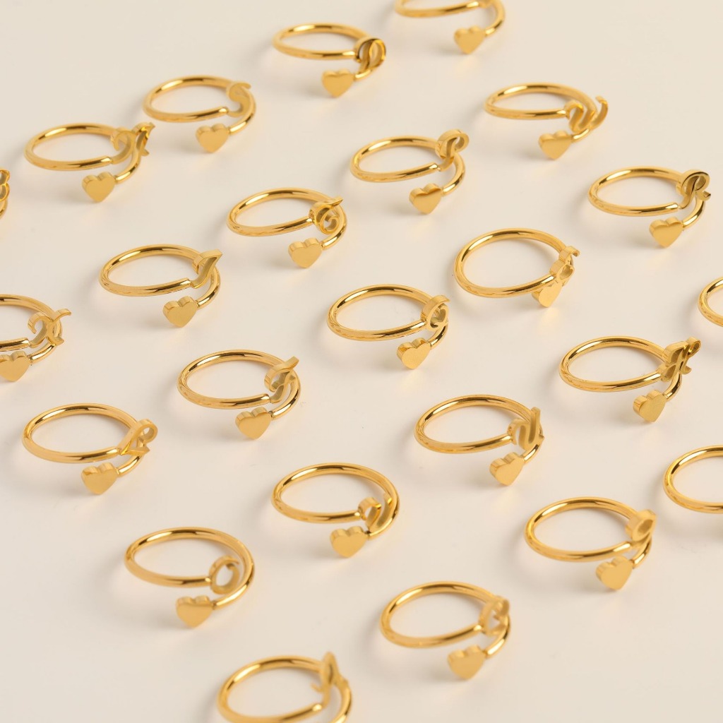 High color retention initial letter ring, 26 letter ring, three ...