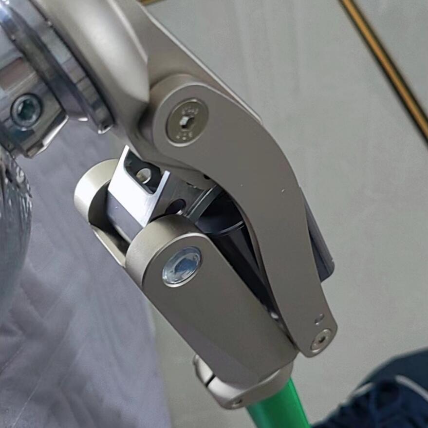 Thigh pneumatic knee joint five-axis geometric lock four-bar joint ...