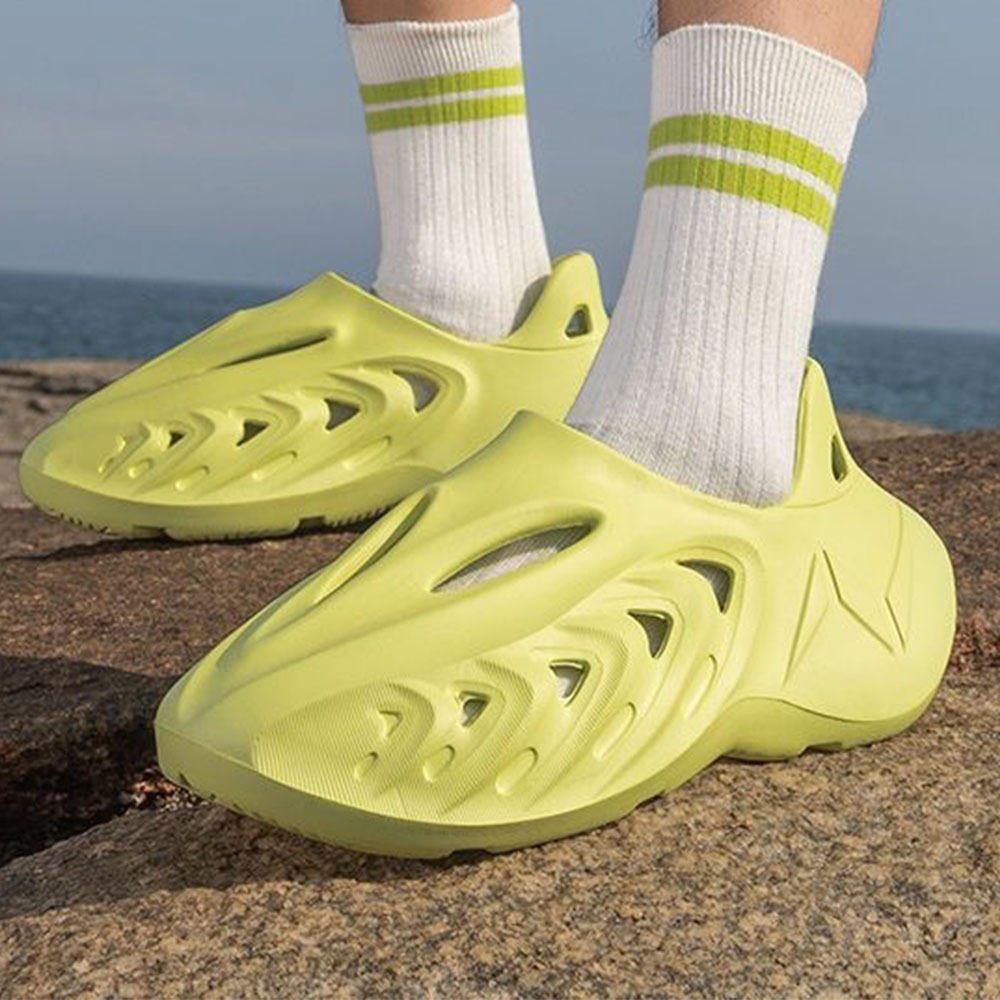 Latest Fashion New Foam Runner Y Style Cool Breathable Shoes Soft Thick ...