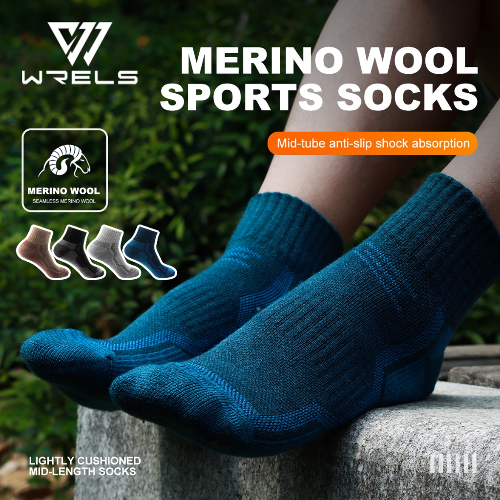 WRELS Thick merino wool socks are warm, soft and fluffy for both men ...