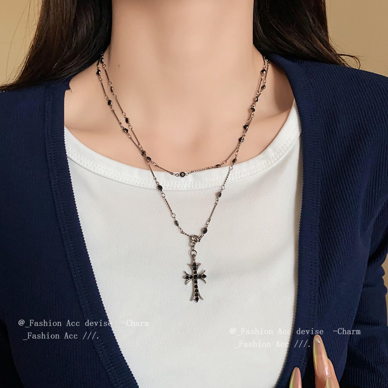 Europe and the United States double diamond cross pattern necklace ...