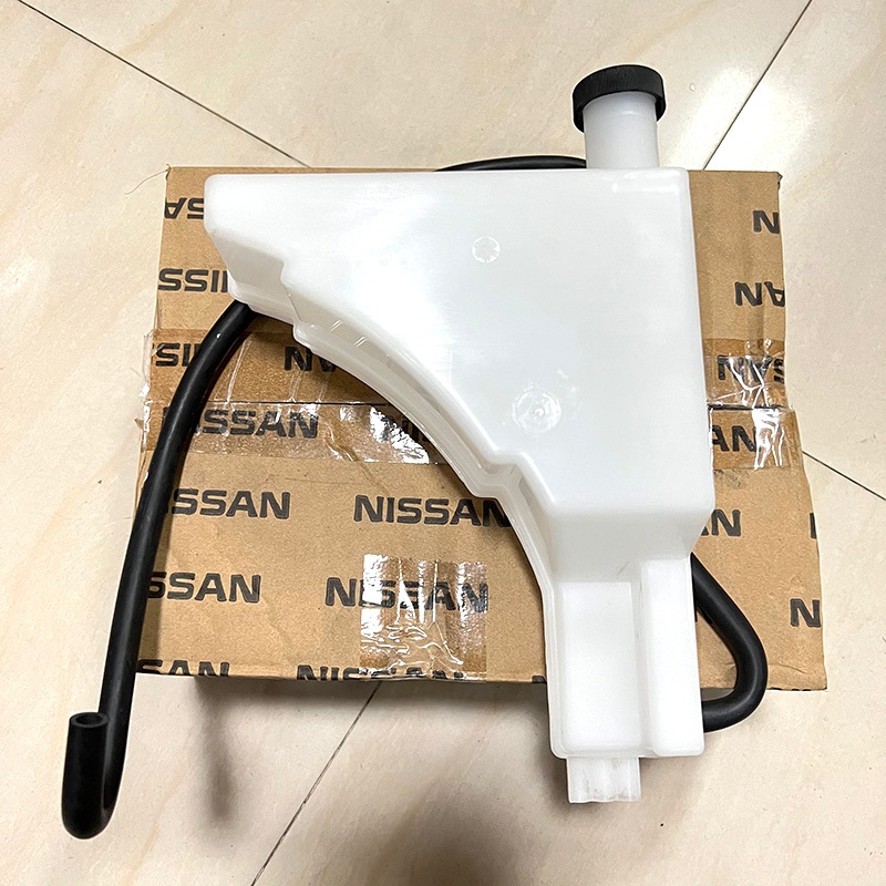 Nissan LATIO GRAND LIVINA TIIDA SYLPHY G11 Engine Radiator Spare Water ...