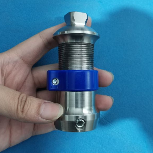 Height adjustable two-way positive lock fitting fitting fitting fitting ...