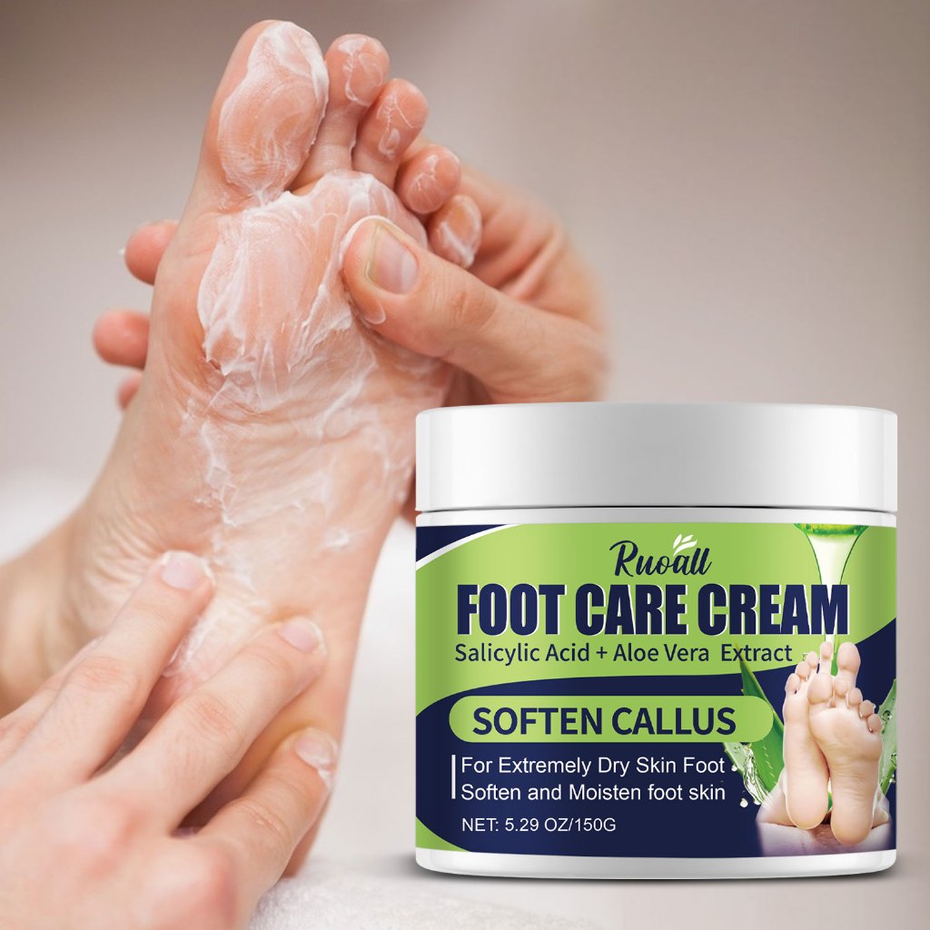 The foot cream deeply nourishes the skin of your feet, effectively ...