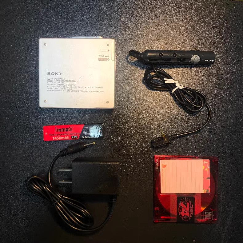 Sony MZ-R909 MD Collectible Walkman, Original Japanese Production ...