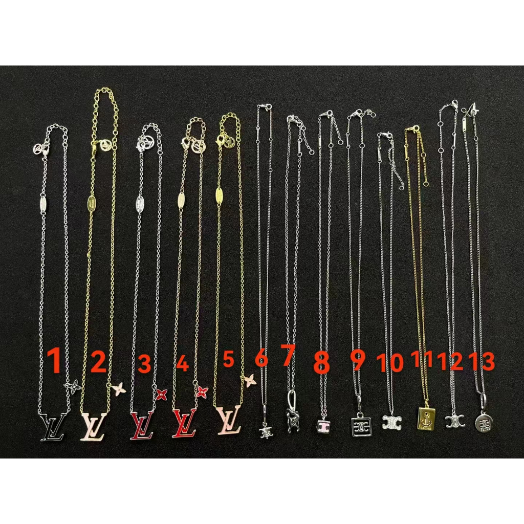 A variety of styles of brand necklace collection picture temperament ...