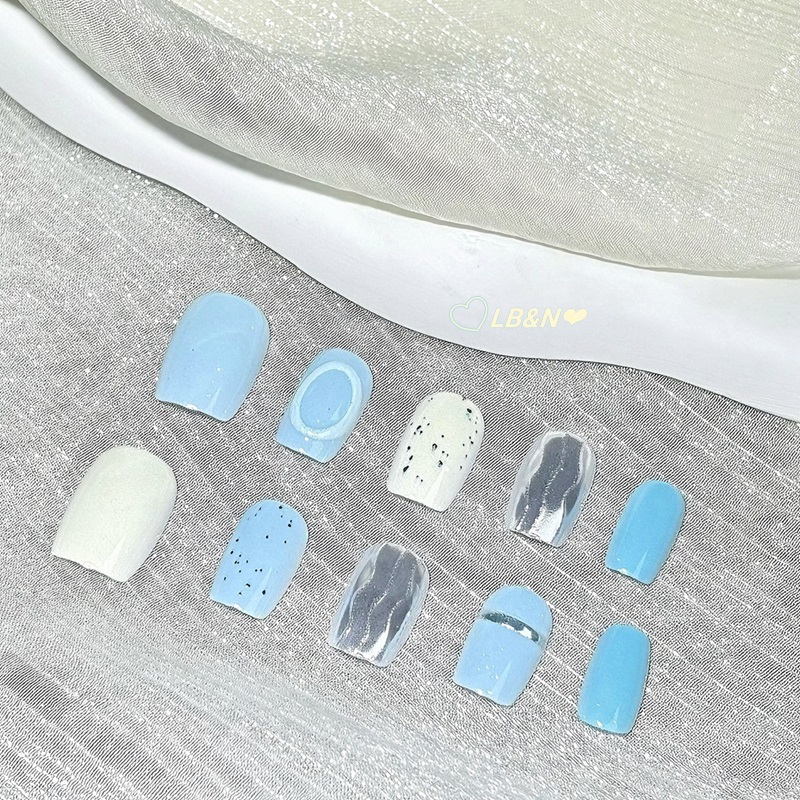 Sweet Light Blue Flat Fake Nails with Polka Dot Design Silver Chrome ...