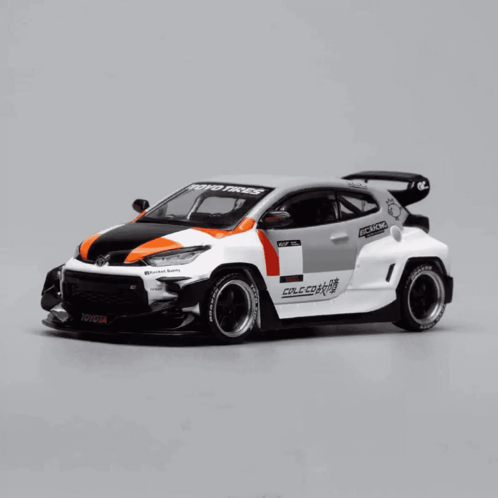 HKM 1: 64 Toyota GR Yaris Dazzling Rocket Rabbit Alloy Model Car ...