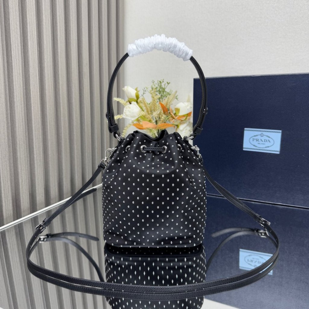 PP/[Top Original Order] 2025 Latest 1BE067 Willow Nail/Bucket Bag ...