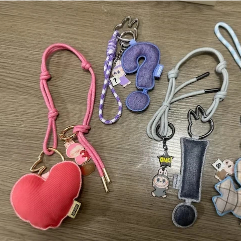 [Genuine] LABUBU THE MONSTERS Pin For Love Series Letter Pendant A-Z ...