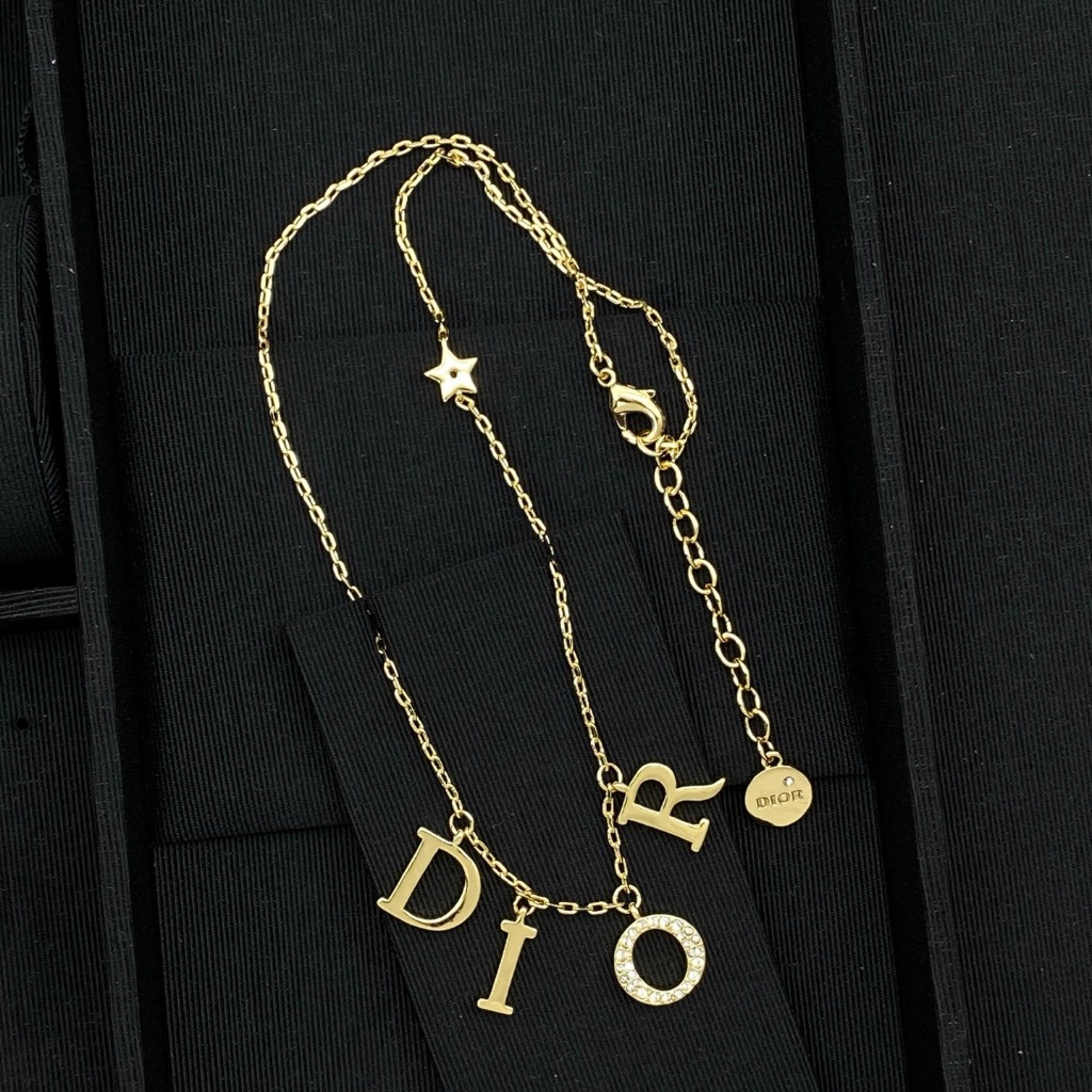 New Style Dior Full Diamond Letter O Necklace Female Fashion Glossy ...