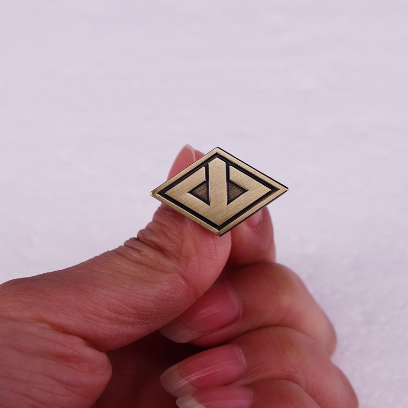 Yamaguchigumi logo badge Yakuza organization brooch pins jewelry ...