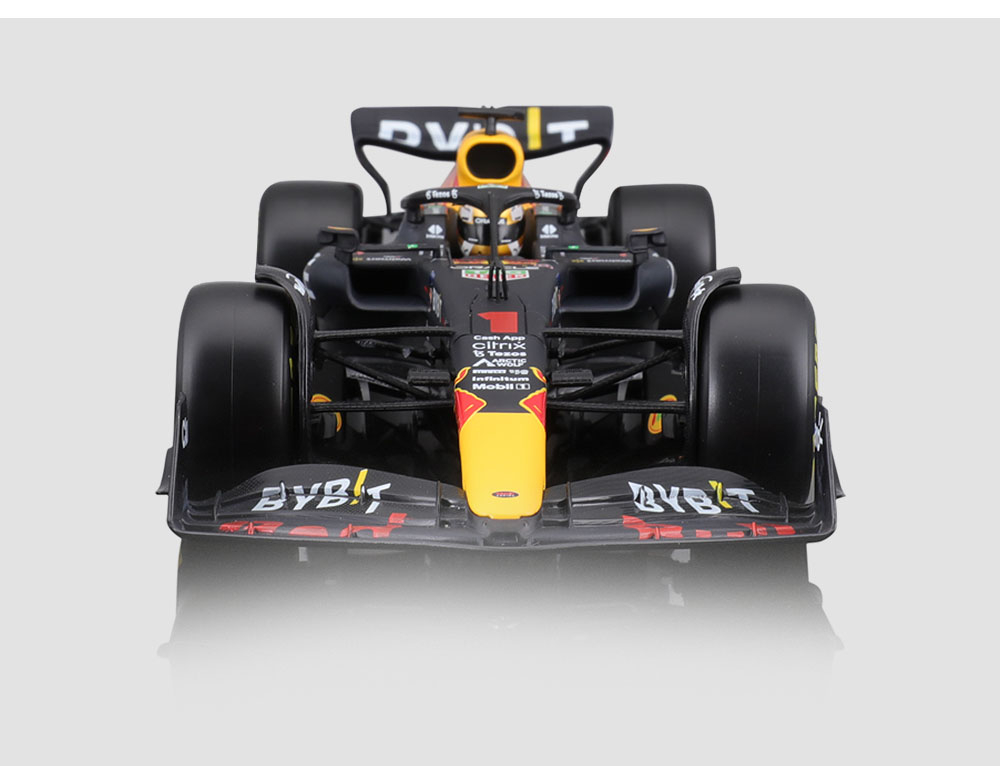 Bburago 1:24 F1 Red Bull RB19 #1 Max Verstappen Champion Gold Helmet ...
