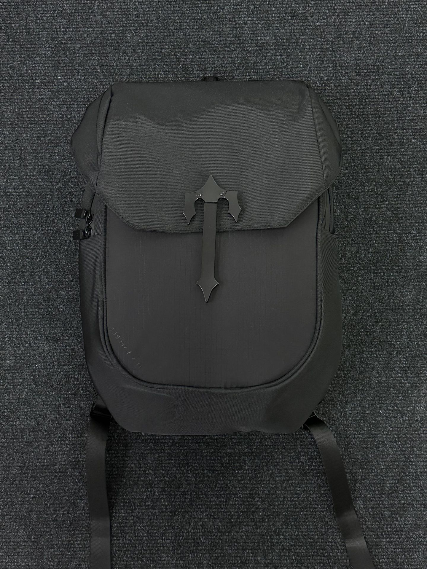 Trapstar New Style Large Capacity Metal Buckle Black Backpack/Fashion ...
