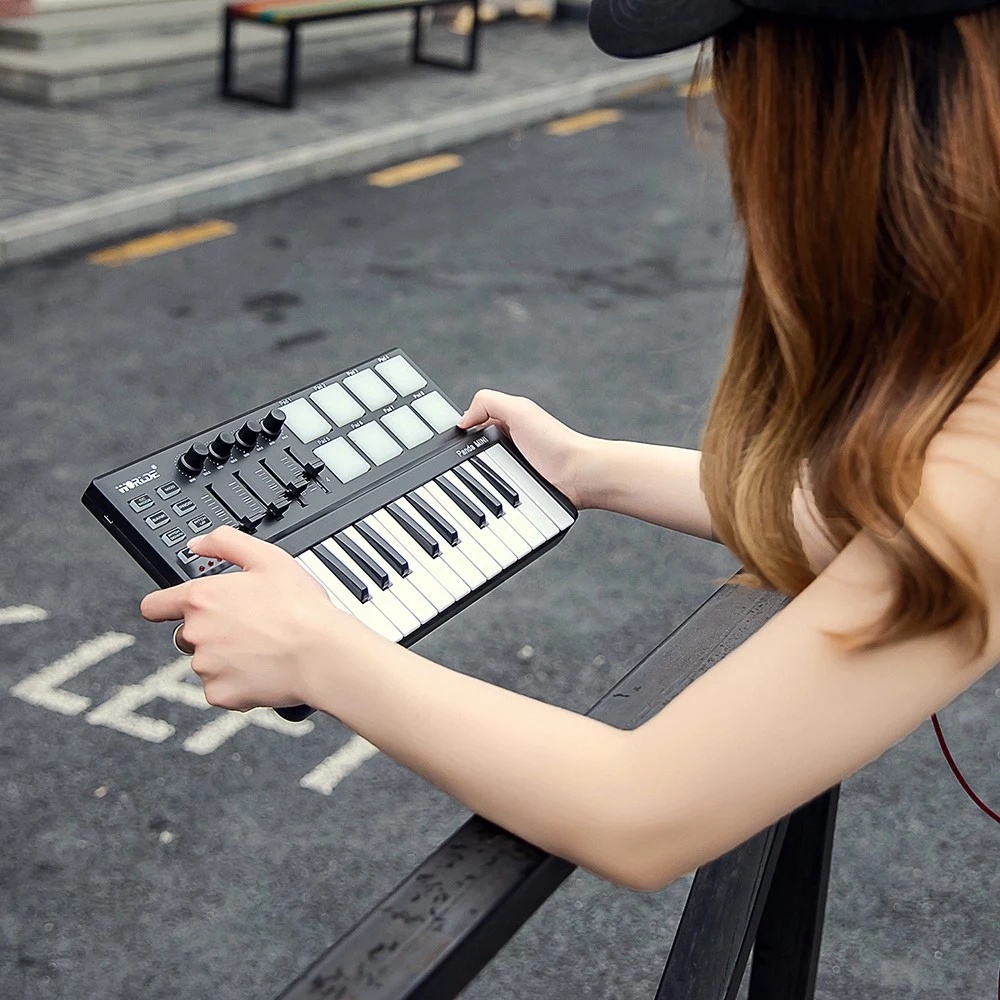 [LOCAL SHOP] WORLDE Panda mini Portable Mini 25-Key USB Keyboard and ...