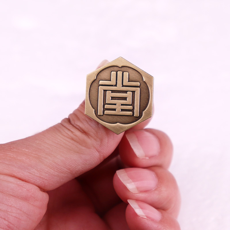 Ryu Ga Gotoku Yakuza Tojo Clan Dojima Gumi Enamel Pin game badge ...
