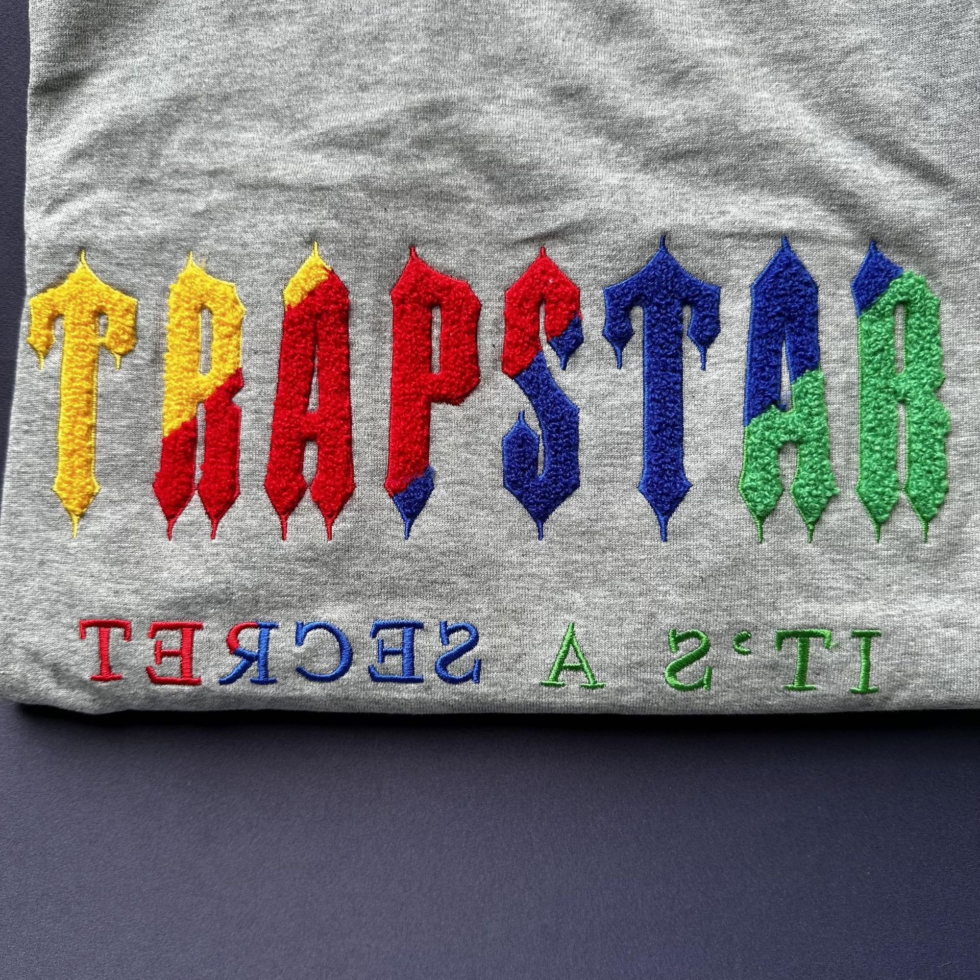 T Trapstar London Street Style Embroidered Short-Sleeved Shorts Set ...