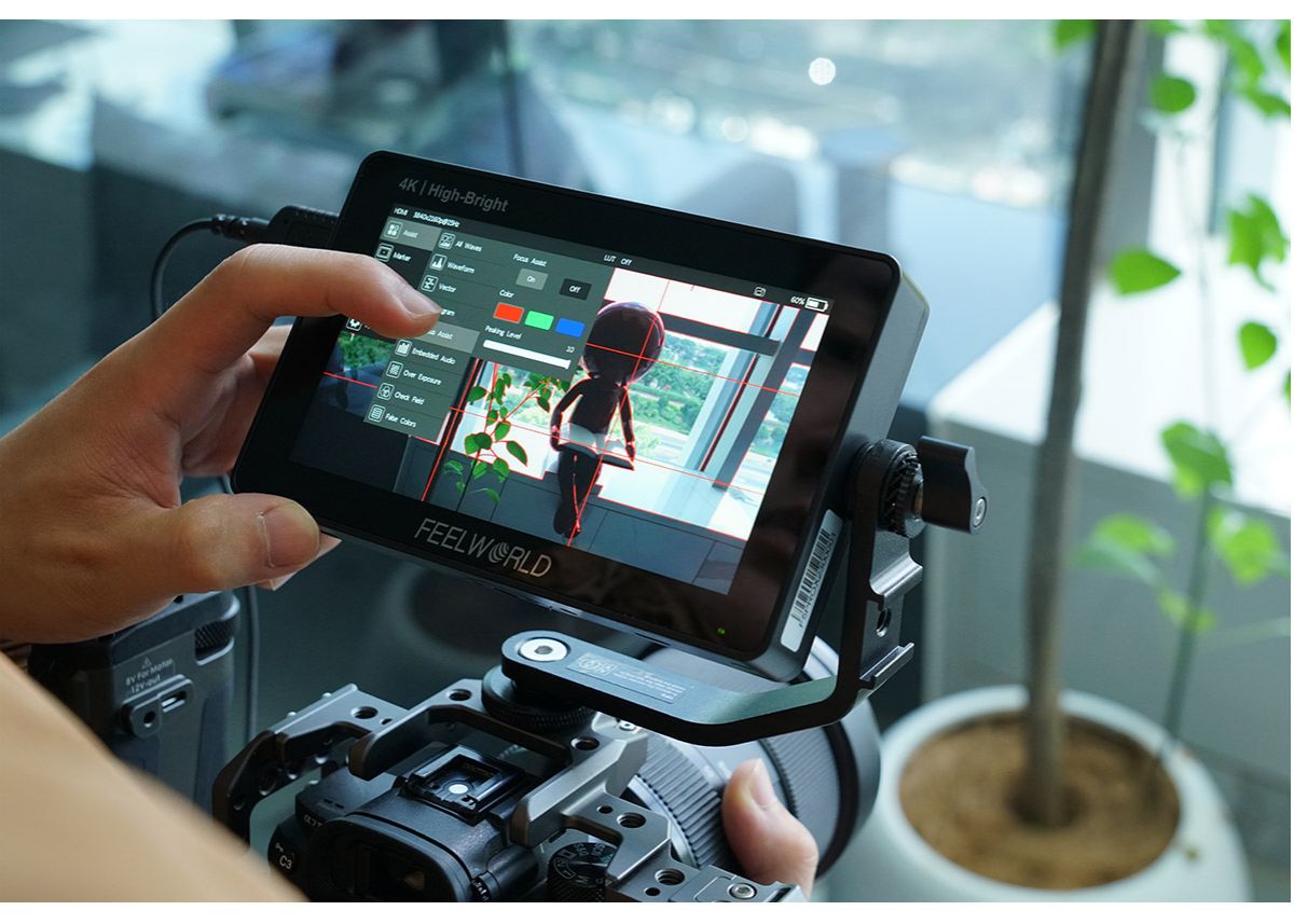 Feelworld F5 PROX 5.5 Inch 1600nit High Bright Full HD IPS Panel Touch ...