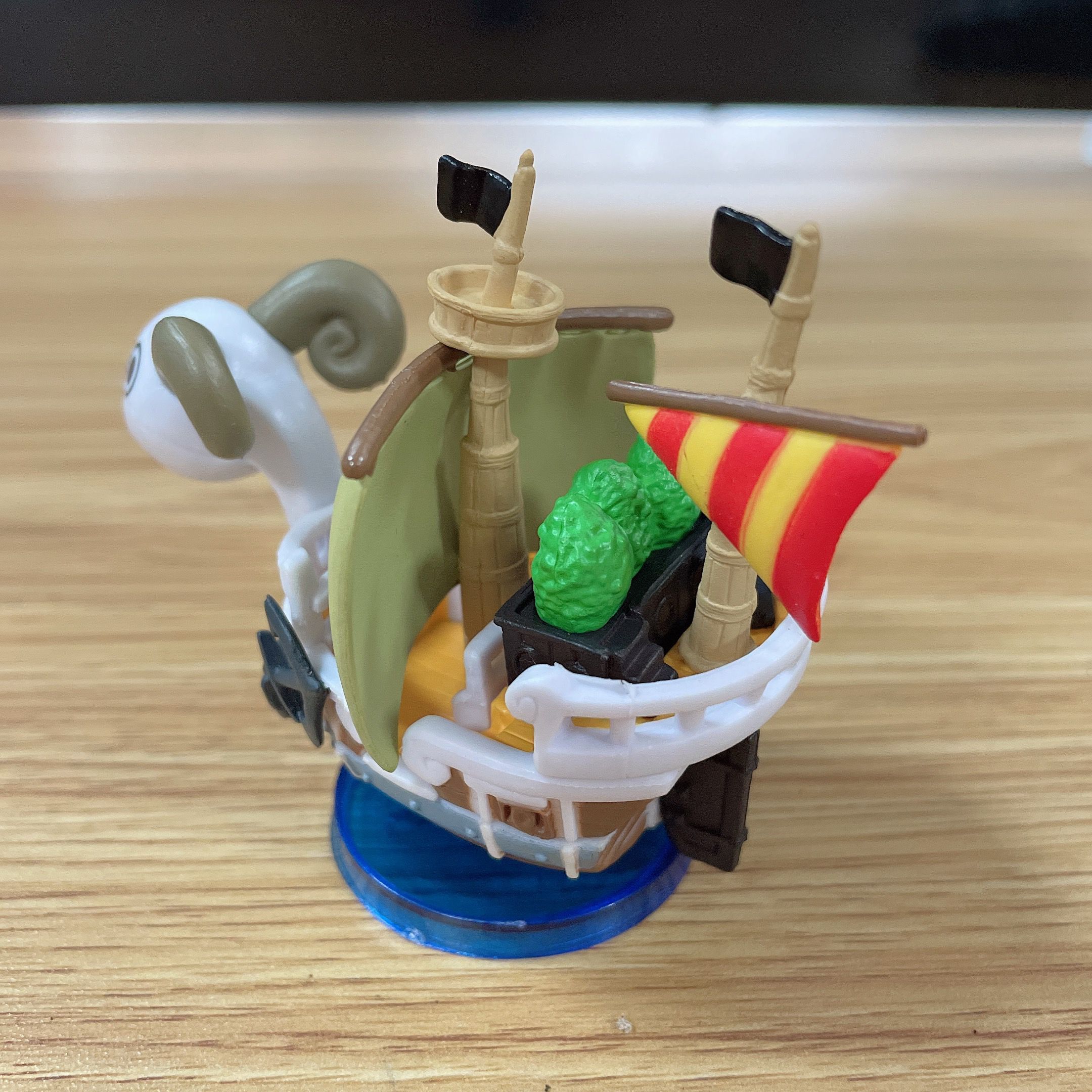 8cm One Piece Anime Cute Mini Pirates Boat Model Going Merry Thousand ...
