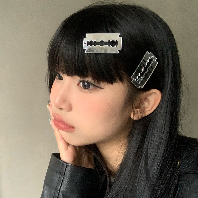 Funny and creative punk simulation blade hairpin hot girl sweet and ...