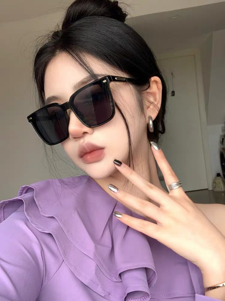 Square Shape Medium Frame sunglasses Aesthetic Shades For women/Men ...