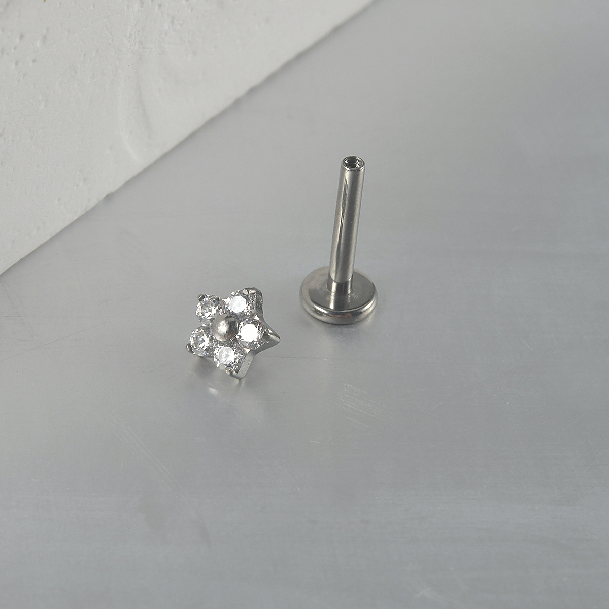 G23 Titanium Internal Thread Labret Studs 16G Tiny Flower CZ Ear Tragus ...