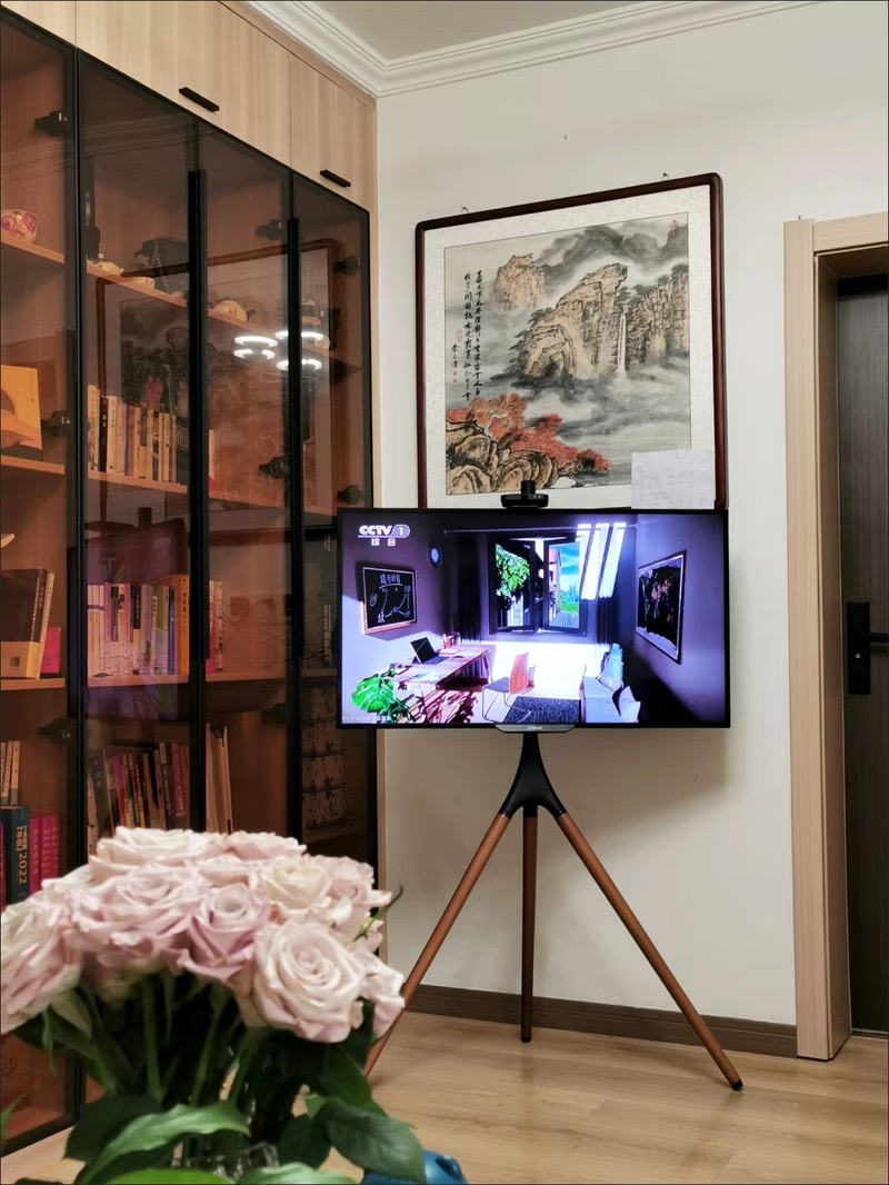 Tripod TV Stand, Modern Easel TV Stand for 45 to 65 inch Screens ...