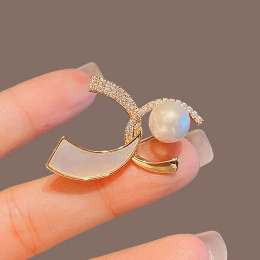 Multiple styles Brooches Jewelry for Women Fashion Shawl Pin Shoulder ...
