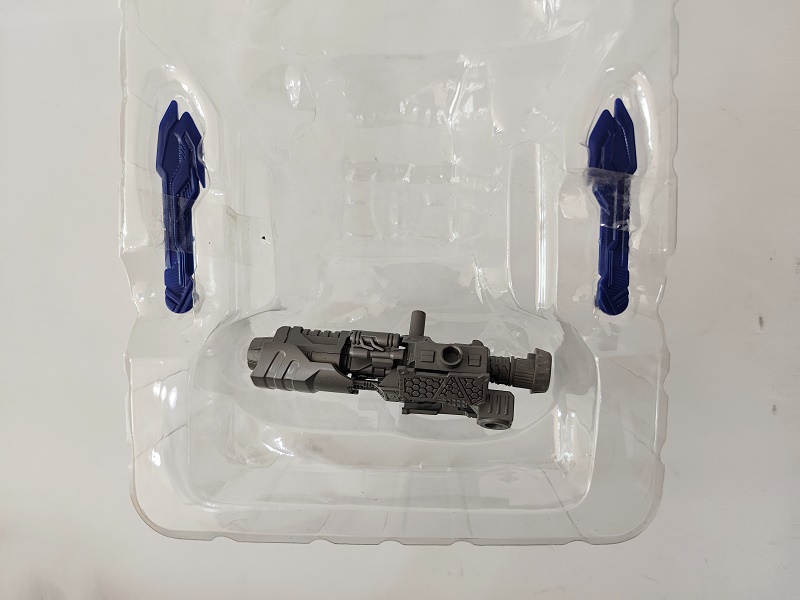 Deformation series The Reformers Optimus Prime Action Figure Robot ...