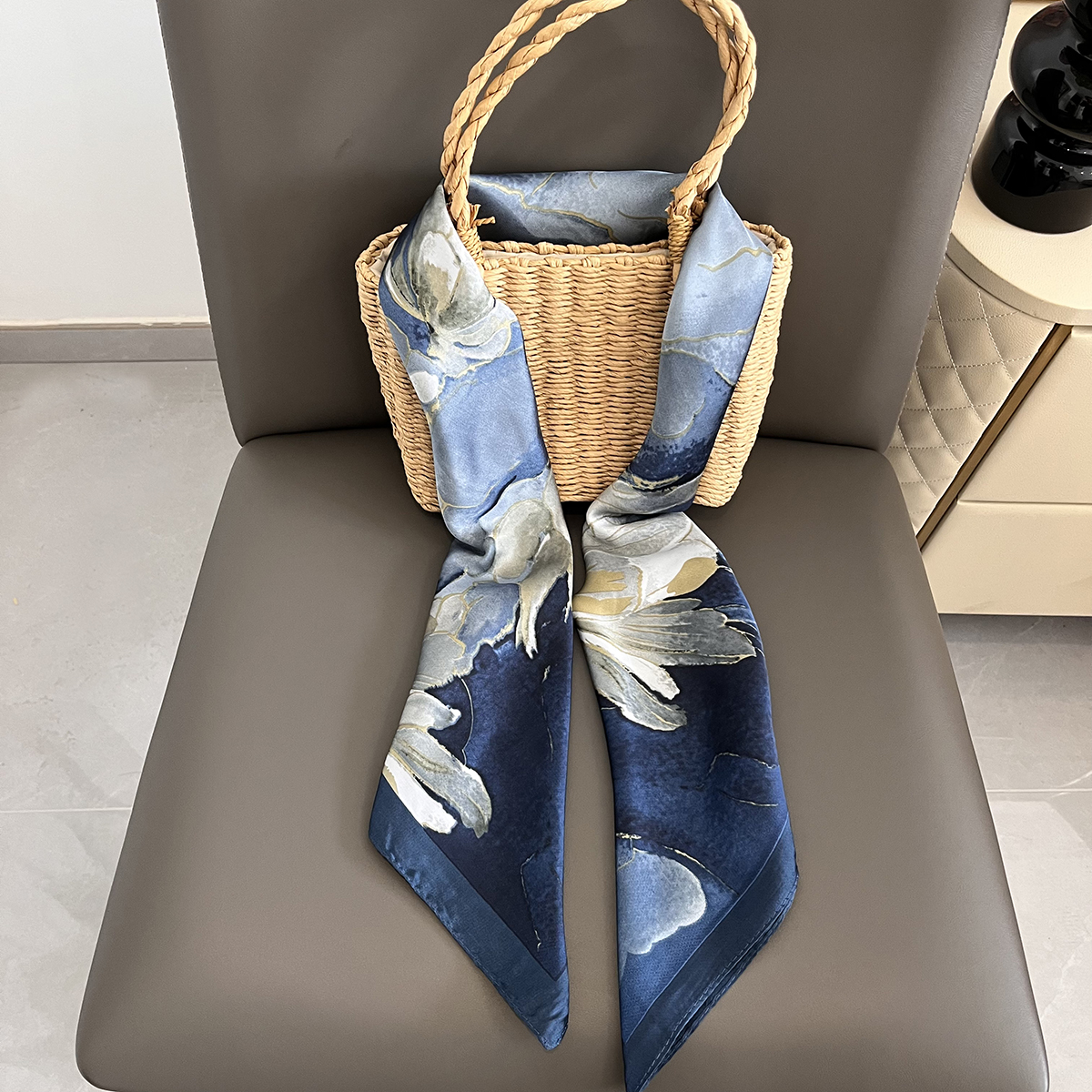 Fashionable Elegant Inkjet Printed Silk Scarf 90CM Large Square Scarf ...