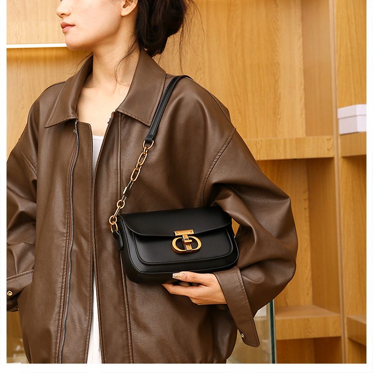 BG4 Shoulder Bags Square Bag Women's Sling Bag Leather Casual Chain ...