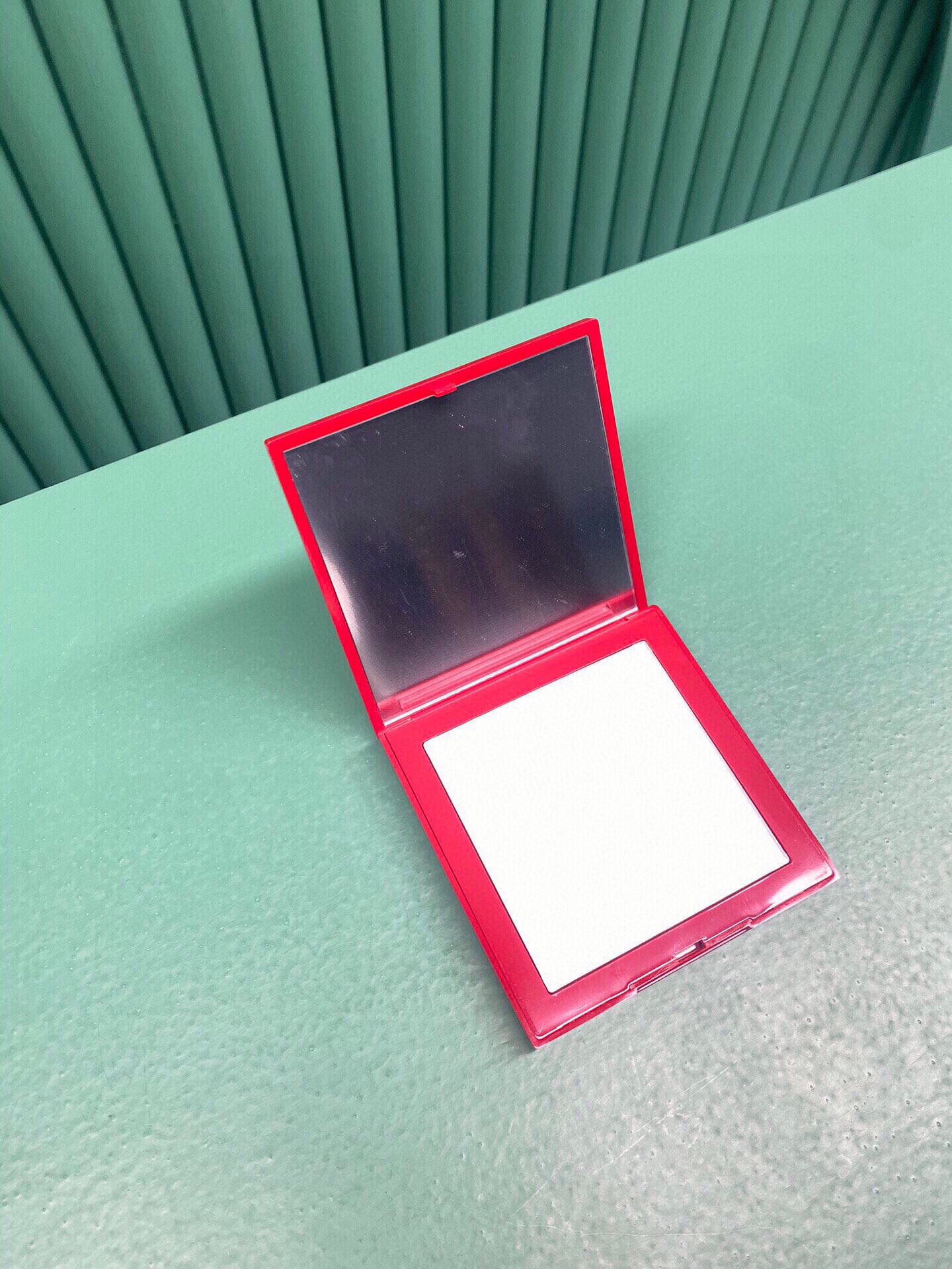 【free shipping】Authentic NARS 2021 Christmas red embossed honey powder ...