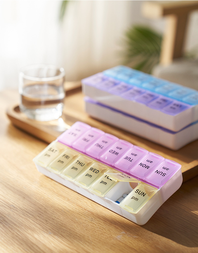 Sub-packing Large-Capacity Fourteen Compartments One Week Pill Box ...