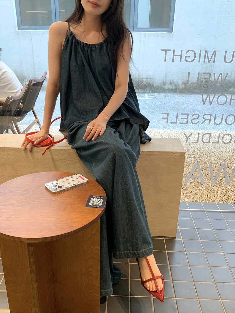 Korean version vacation style drawstring neckline vest denim top+loose ...