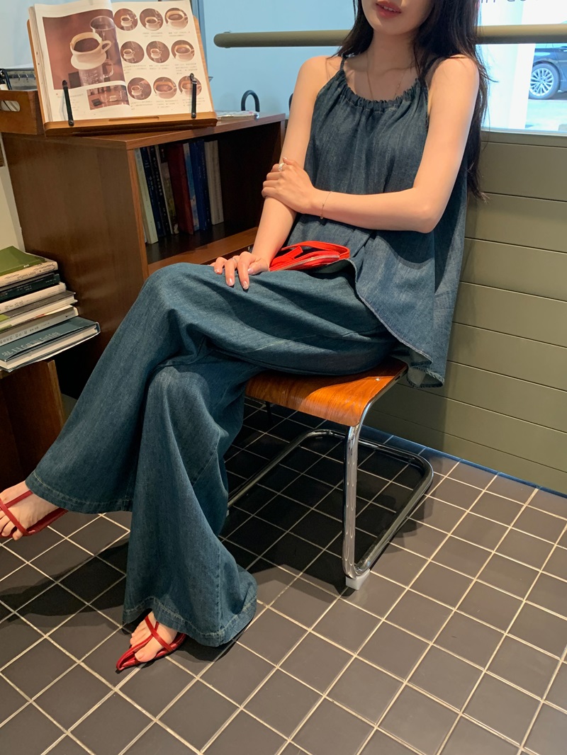 Korean version vacation style drawstring neckline vest denim top+loose ...