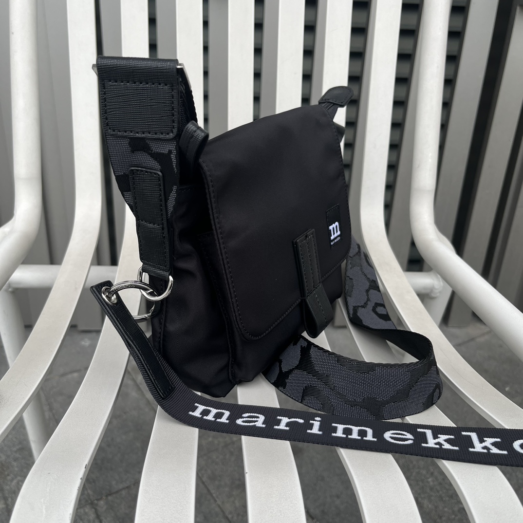 Marimekko Mini Messenger Unikko Shoulder Bag | Shopee Philippines