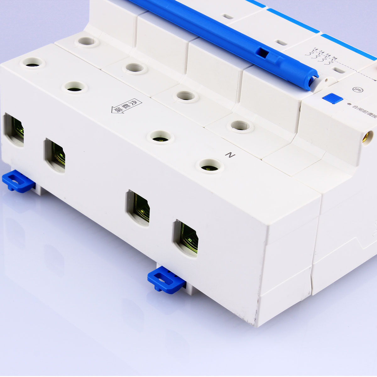 CHNT CHINT NXBLE-125 1P+N 2P 3P 3P+N 4P 63A 80A 100A 125A RCBO C-type D-type Residual Current ...