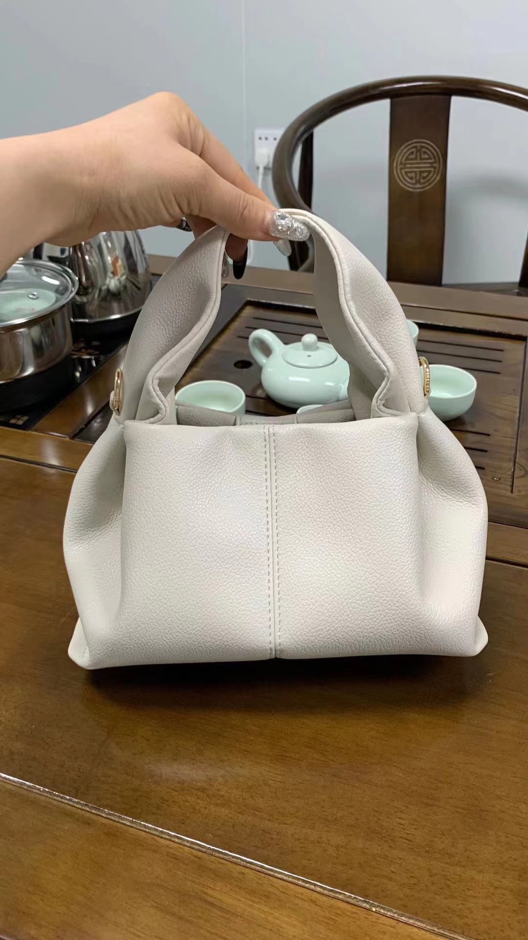 Polene-numéro Neuf Shoulder Messenger Bag Fashionable Pleated Cloud Bag ...