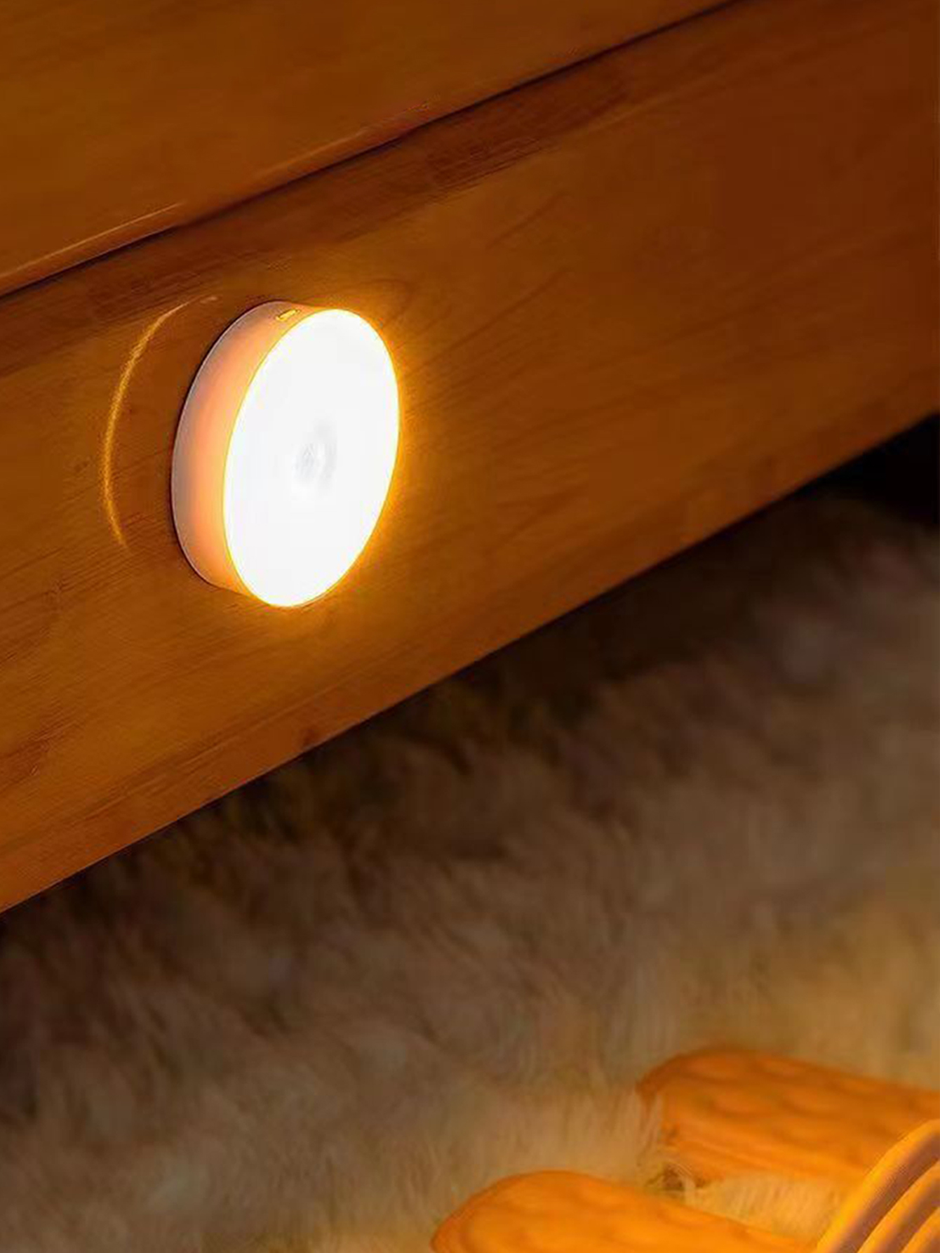 1 USB rechargeable motion sensor night light suitable for bedrooms ...