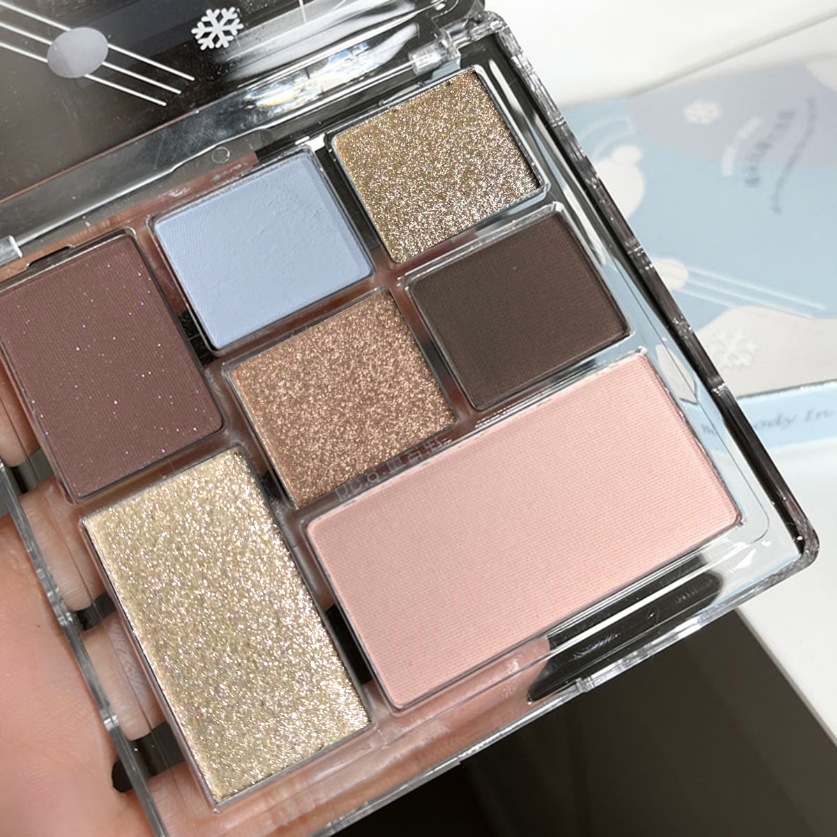 7 Color Eyeshadow Palette Gray Pink Matte Pearlescent Earth Color ...